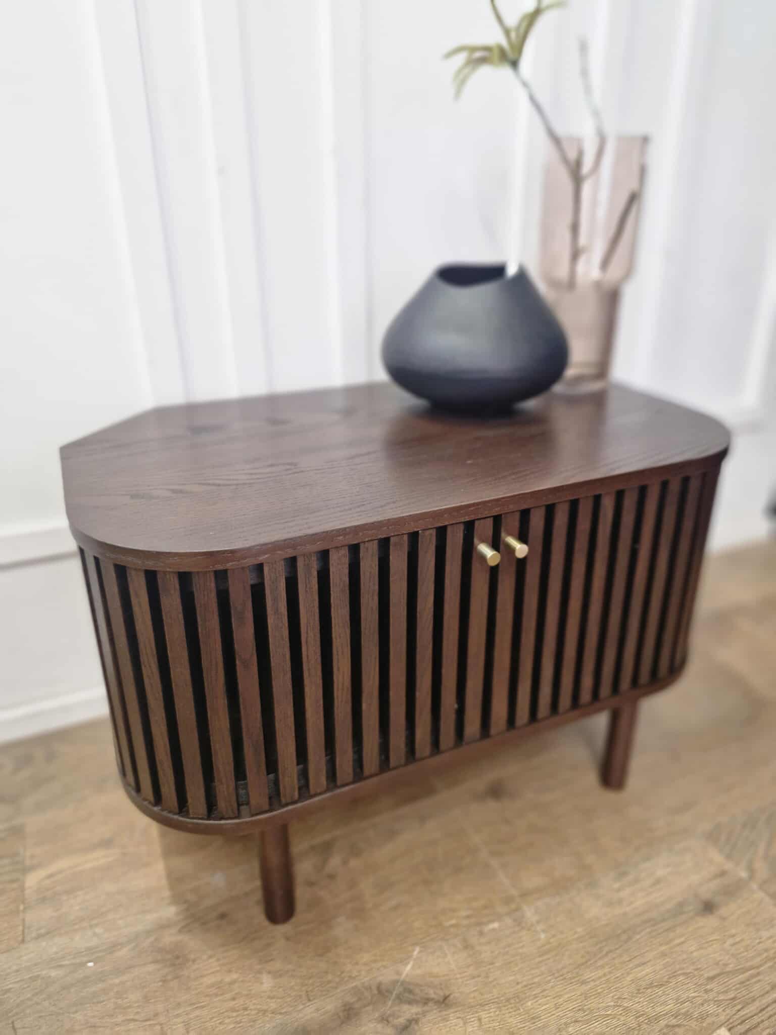Dark Wood Slatted Corner TV Stand – ExdiFurniture
