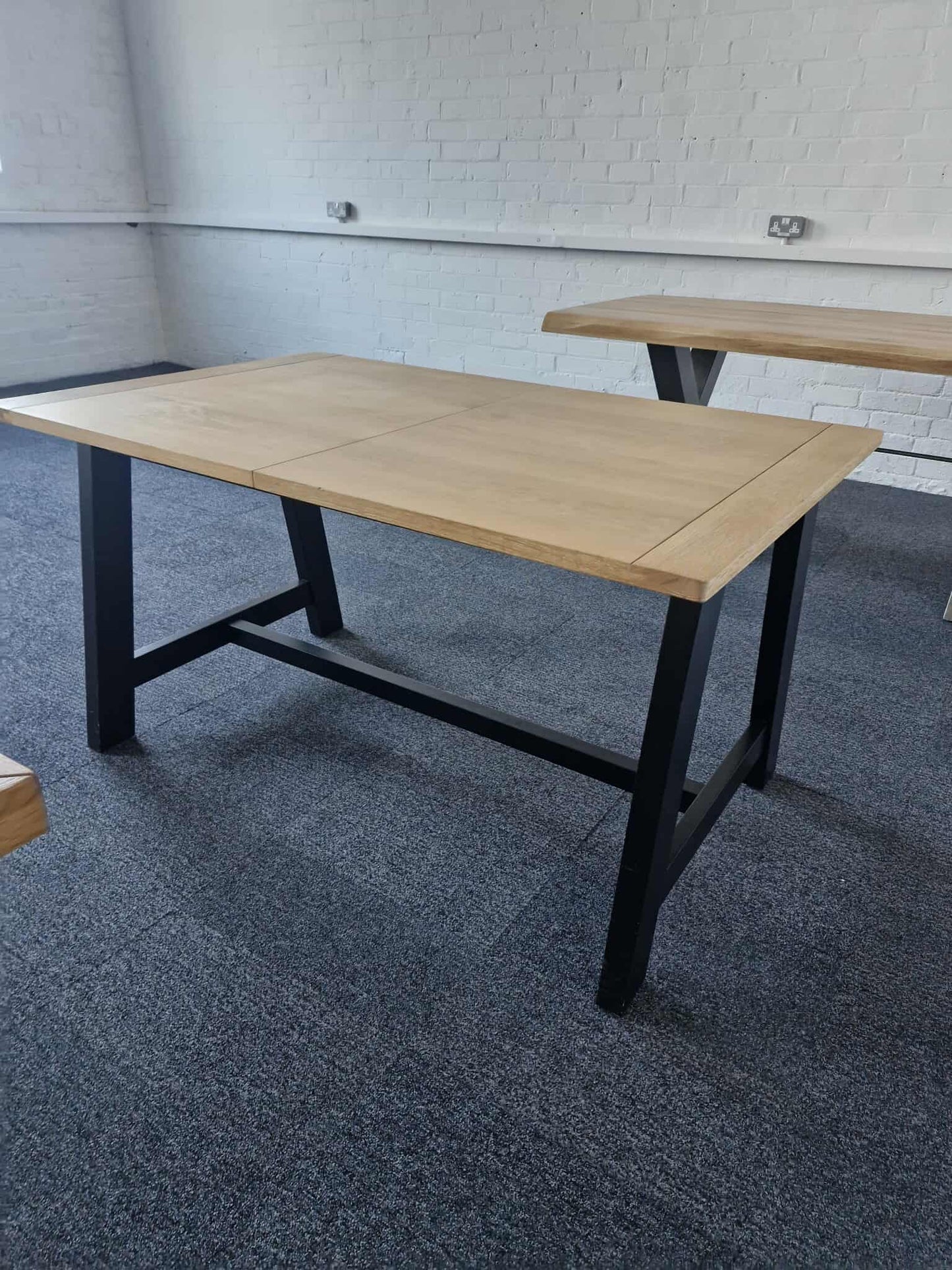 Solid Oak and Black Dining Table 140cm (4-6 seater) – ExdiFurniture